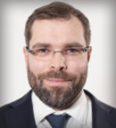 PAPILLON: Adding Amivantamab to First-Line Chemotherapy Prolongs ...